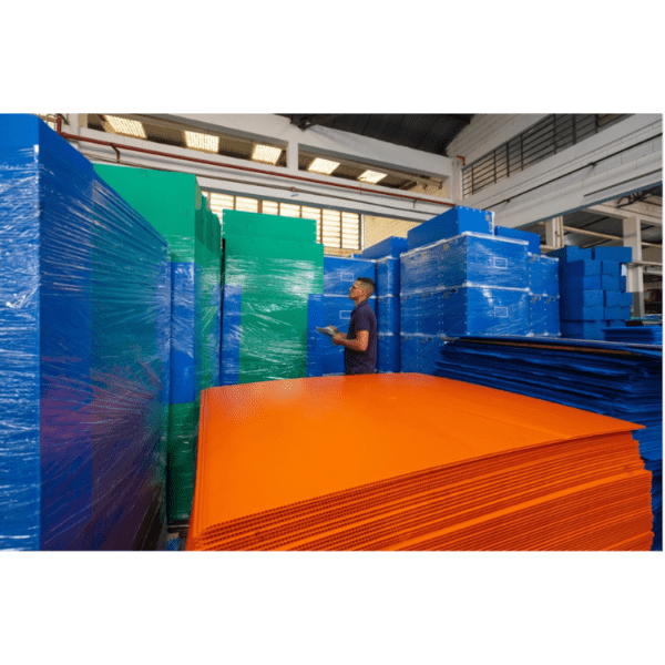 Plastic Dunnage & Packaging Dunnage Solutions | Custom & Reusable